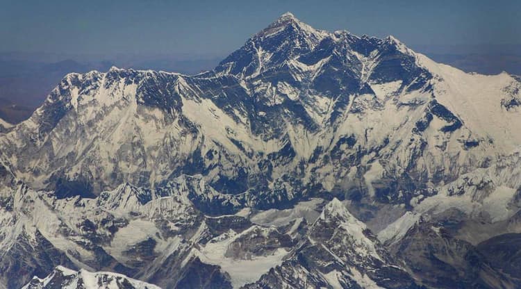 Top 25 Amazing Facts of Mount Everest